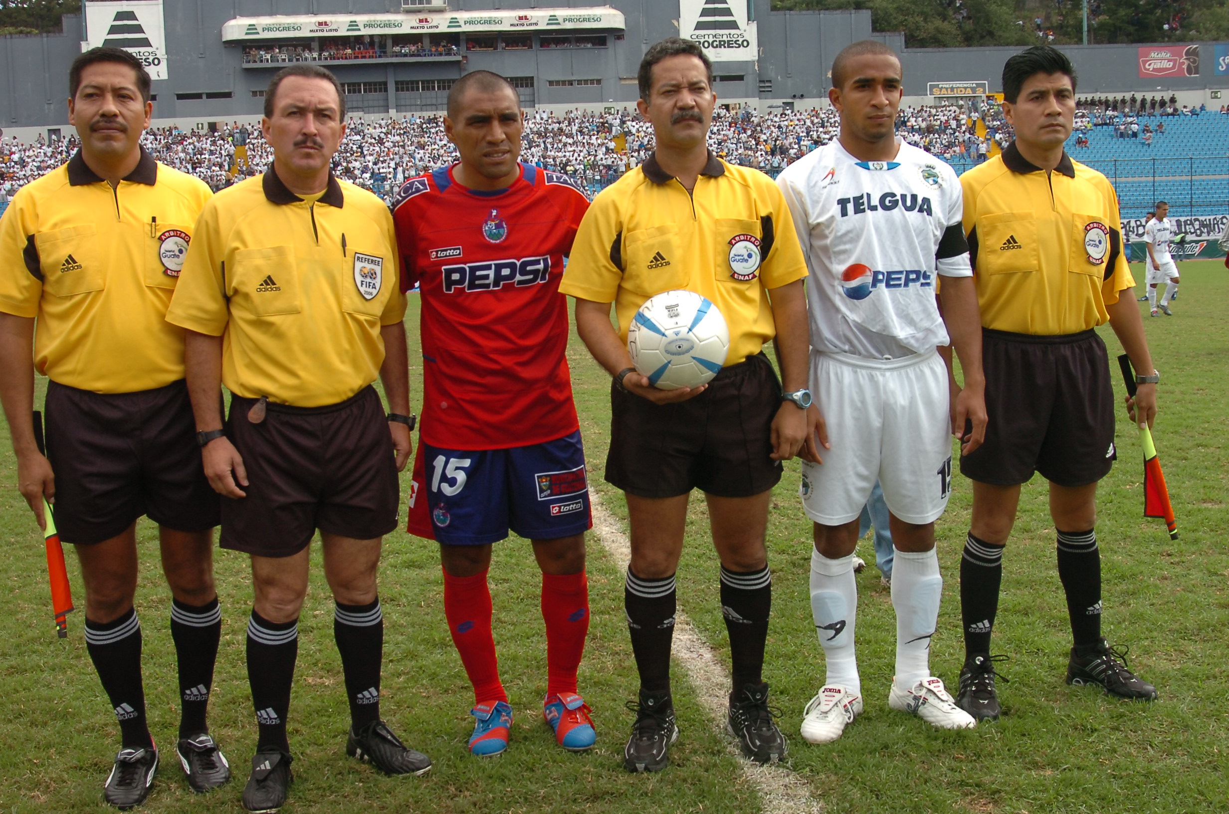 Fedefutbol: Otto Mejía deja la Comisión Arbitral y llega Hugo Castillo ...