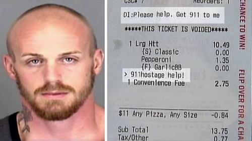 Mujer pide auxilio en un pedido de pizza por Internet