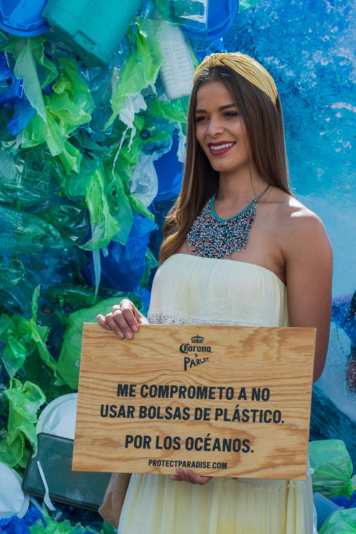 Súmate a salvar el océano con la iniciativa de Corona y Parley