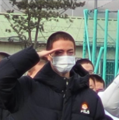 Las primeras imágenes de integrante de BTS en servicio militar