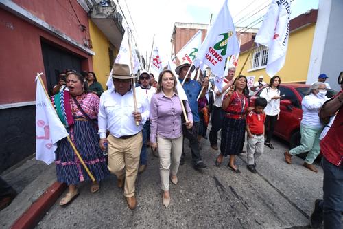 Binomio de la coalición Winaq-URNG recibe credenciales