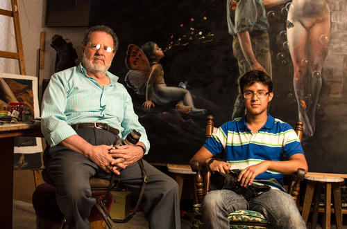 Manolo Gallardo: Pintor, escultor, dibujante y ¡también fotógrafo! | Soy502