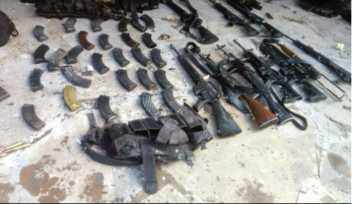 Enfrentamiento entre sicarios y la policía mexicana deja 43 muertos