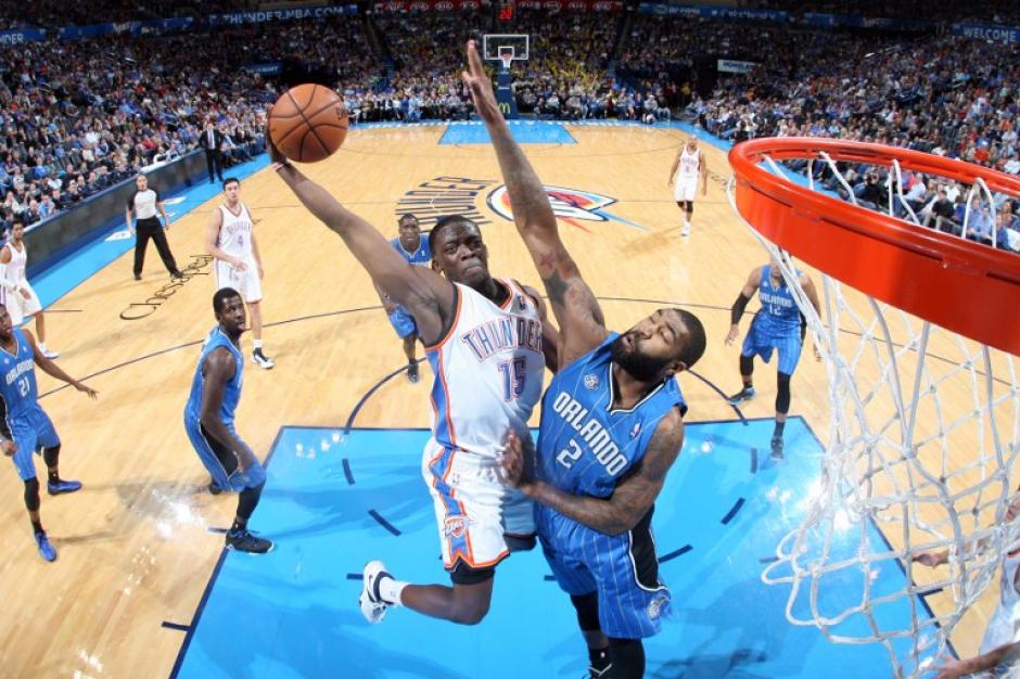 Thunder y Blazers protagonizan una jornada más de la NBA