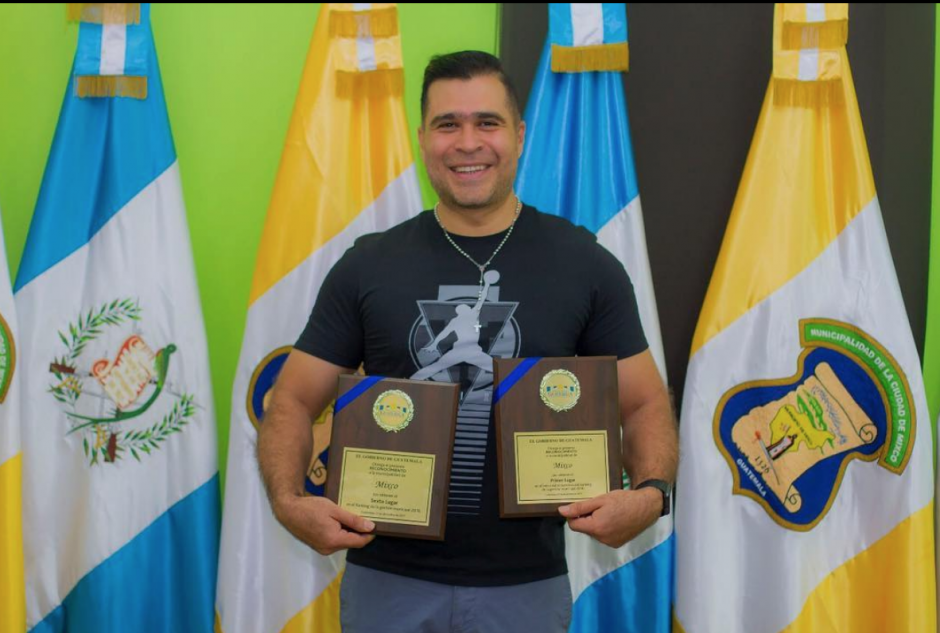 La foto de Neto Bran que generó cientos de reacciones a medianoche