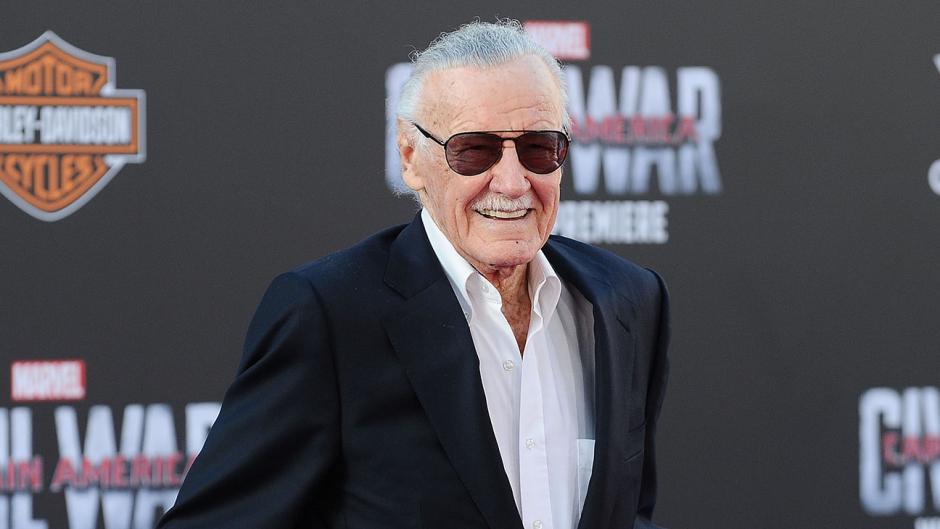 Stan Lee denuncia el robo 300 mil dólares de su cuenta bancaria