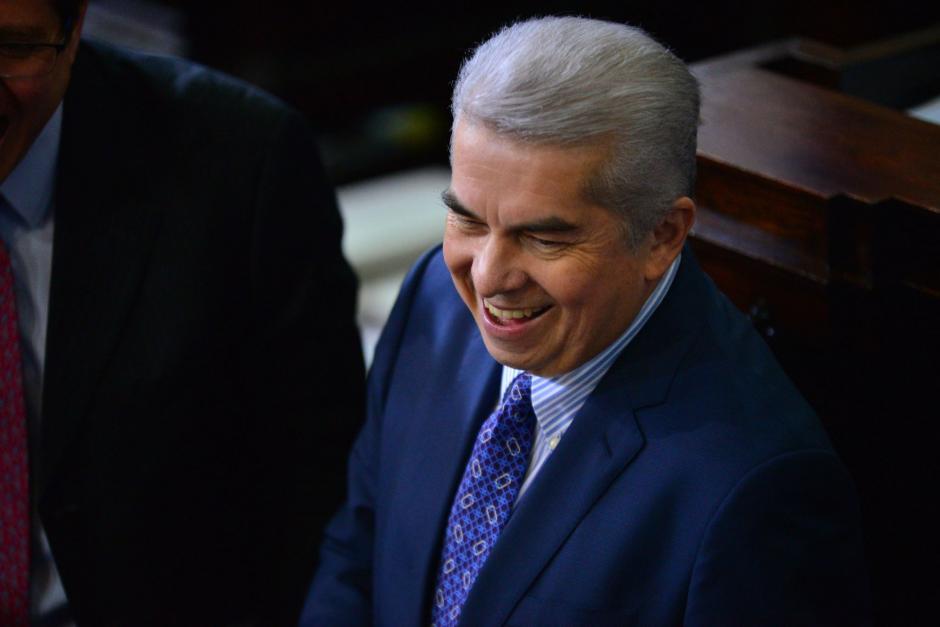 Luis Rabbé cumple años y lo celebra evadiendo la justicia