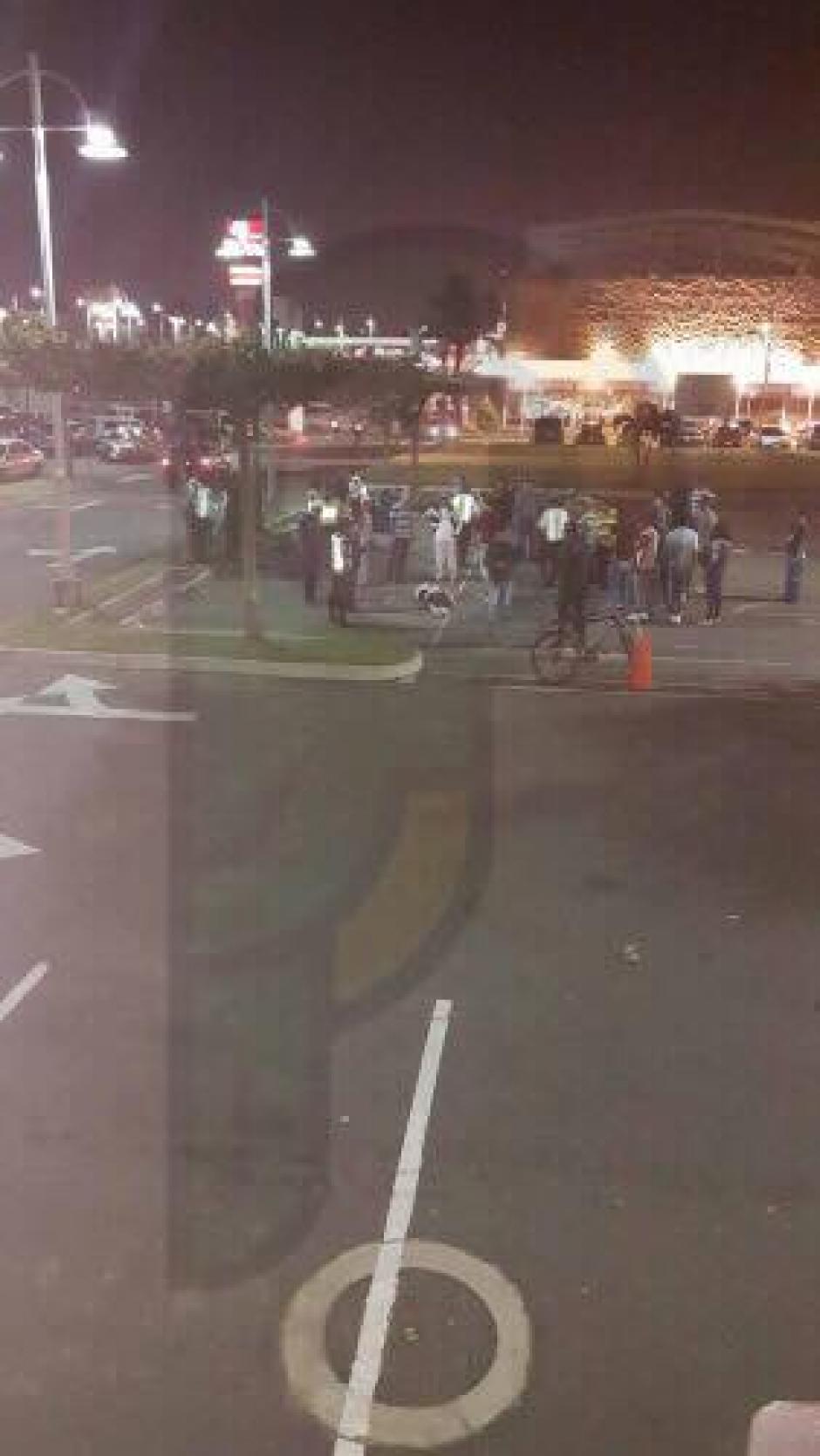 Ataque armado deja un muerto dentro de centro comercial de Villa Nueva