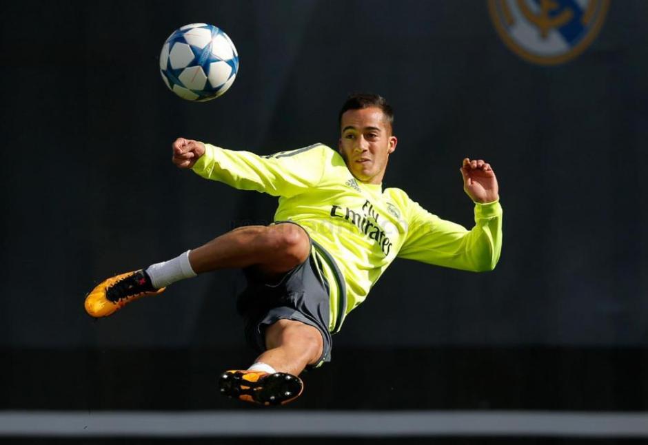 Lucas Vásquez marca un golazo que provocó aplausos en el entrenamiento