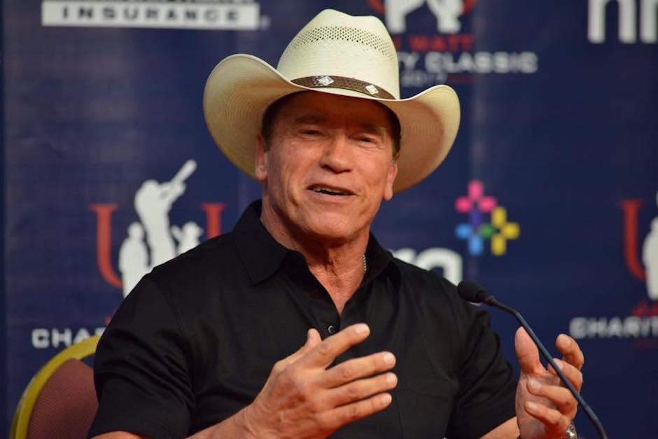 Operan de urgencia a Arnold Schwarzenegger