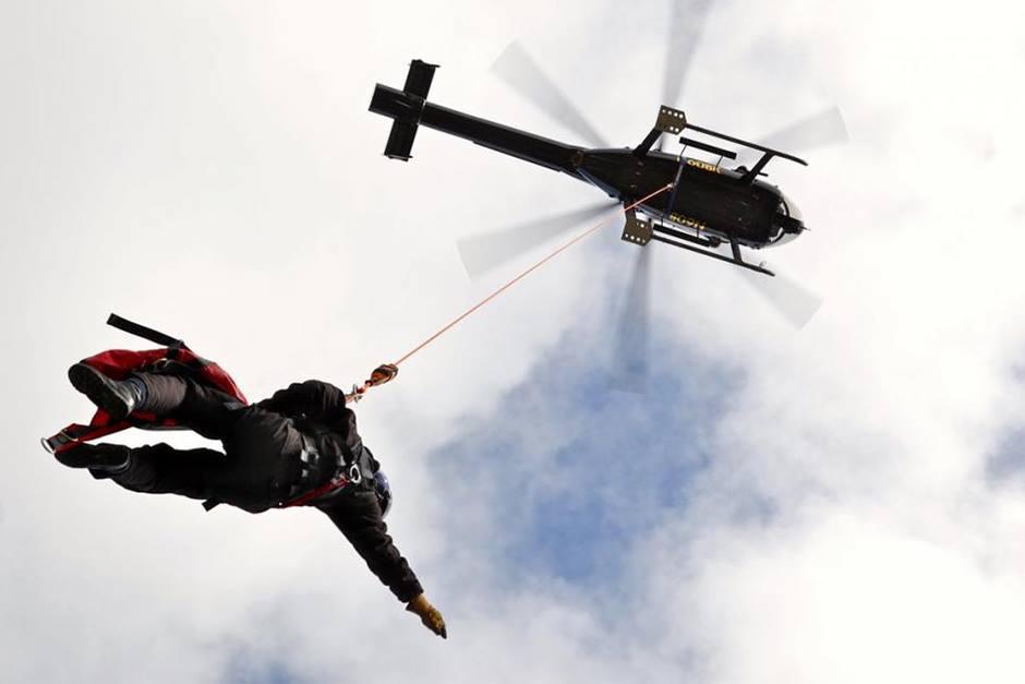 Video: Admirable rescate aéreo tras intensas lluvias