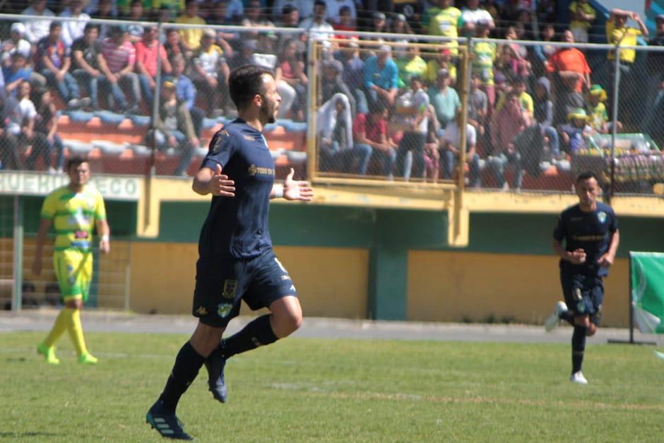 Rodrigo Saravia se estrena como goleador crema con este golazo
