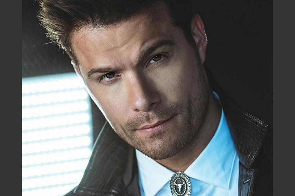 Brandon Peniche, el sensual conductor de la televisión mexicana