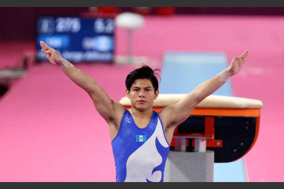 Jorge Vega sorprende con sensacional salto en Mundial de Gimnasia
