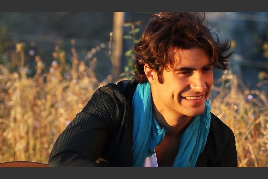 Así de sexy luce Alejandro Sirvent, ex integrante de Mercurio