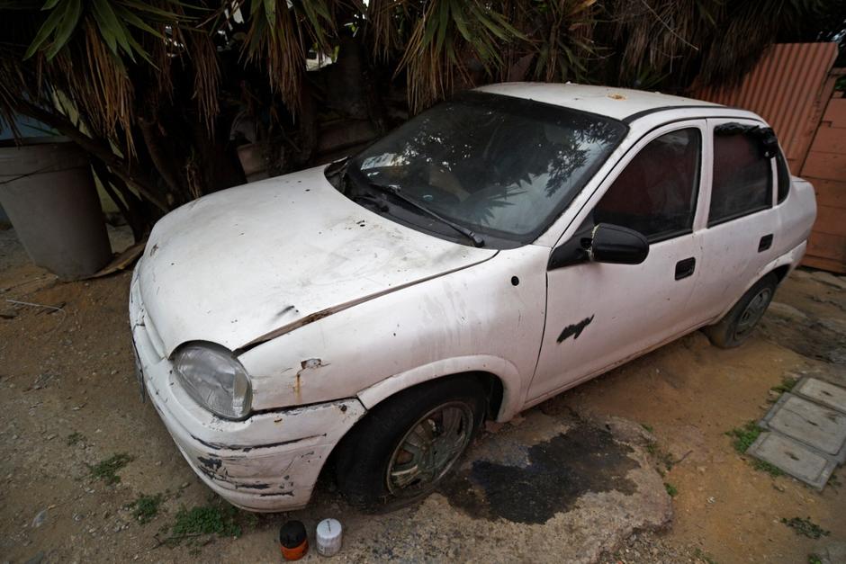 Raúl Carbajal, el hombre que vivía dentro de un carro abandonado | Soy502