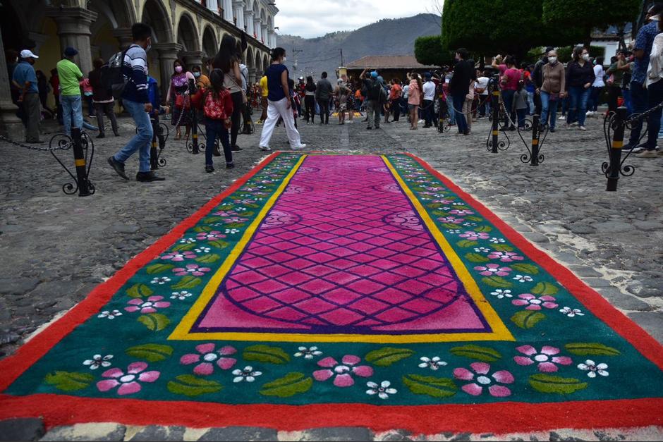 Viernes Santo: alfombras sin procesiones en la Antigua Guatemala