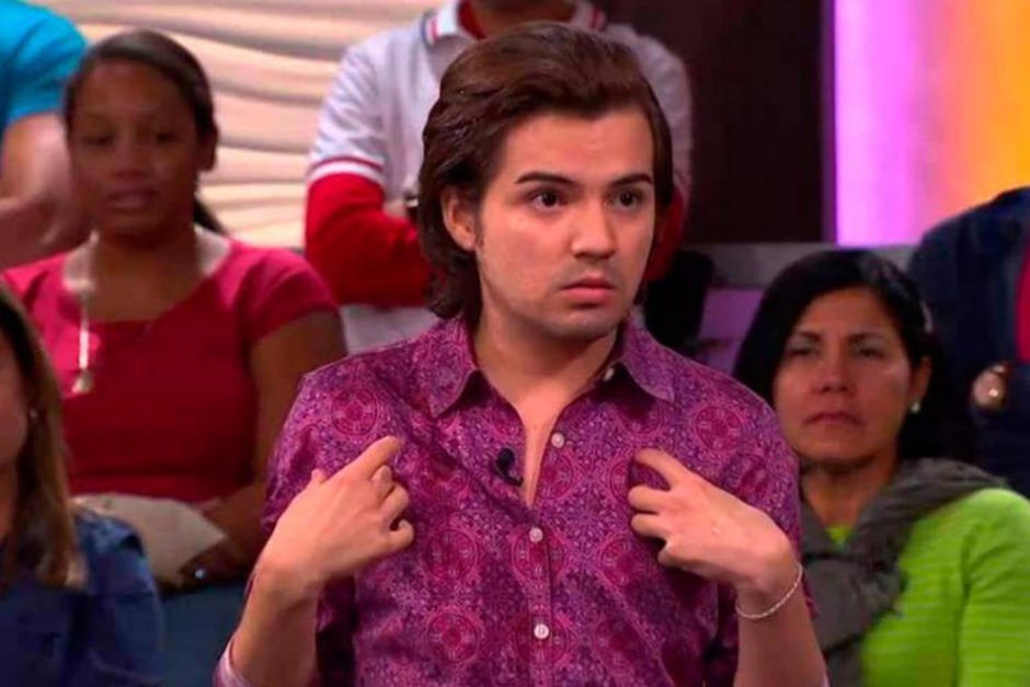 Jay Colindres se transforma en "Selena" y le llueven las críticas