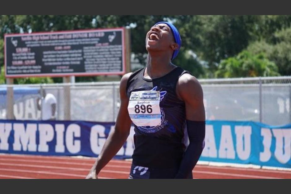 Joven estadounidense bate récord en velocidad y supera a Bolt