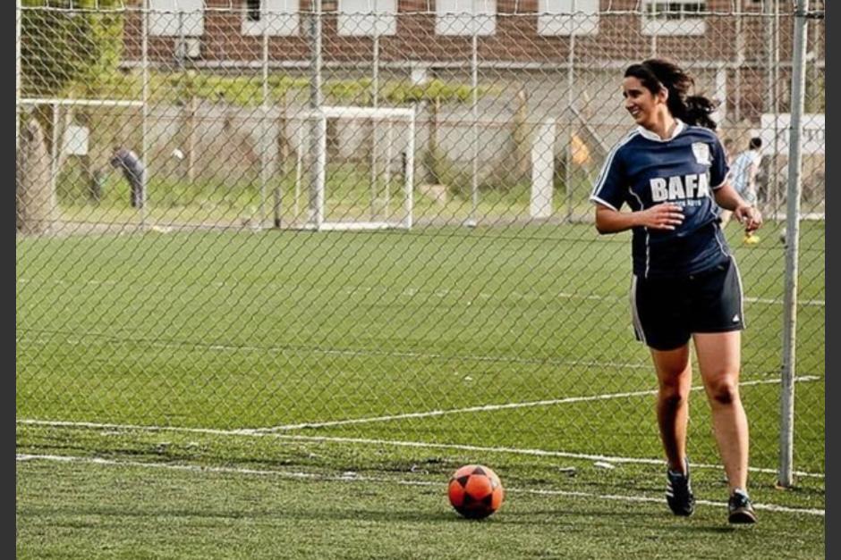 Guatemalteca crea exitosa app conocida como "Tinder del fútbol"