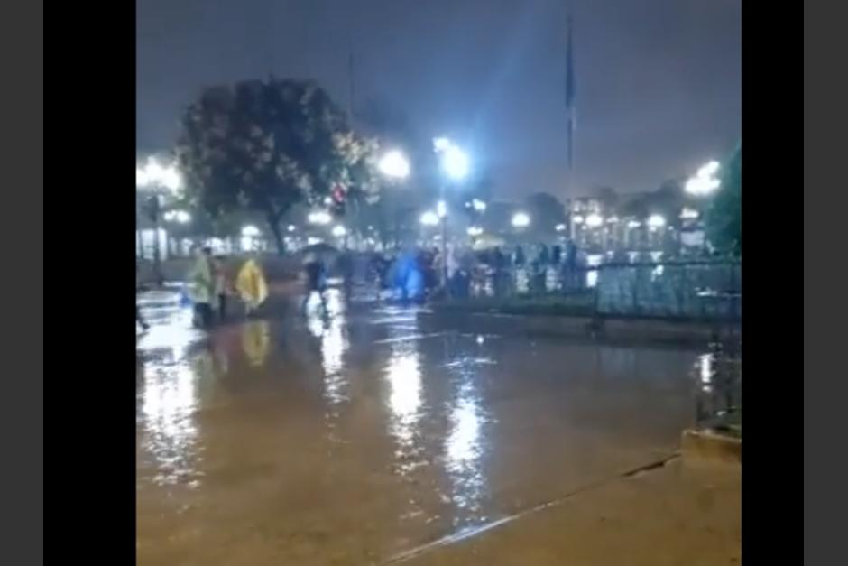 URGENTE: Reportan presencia de manifestantes en la zona 1