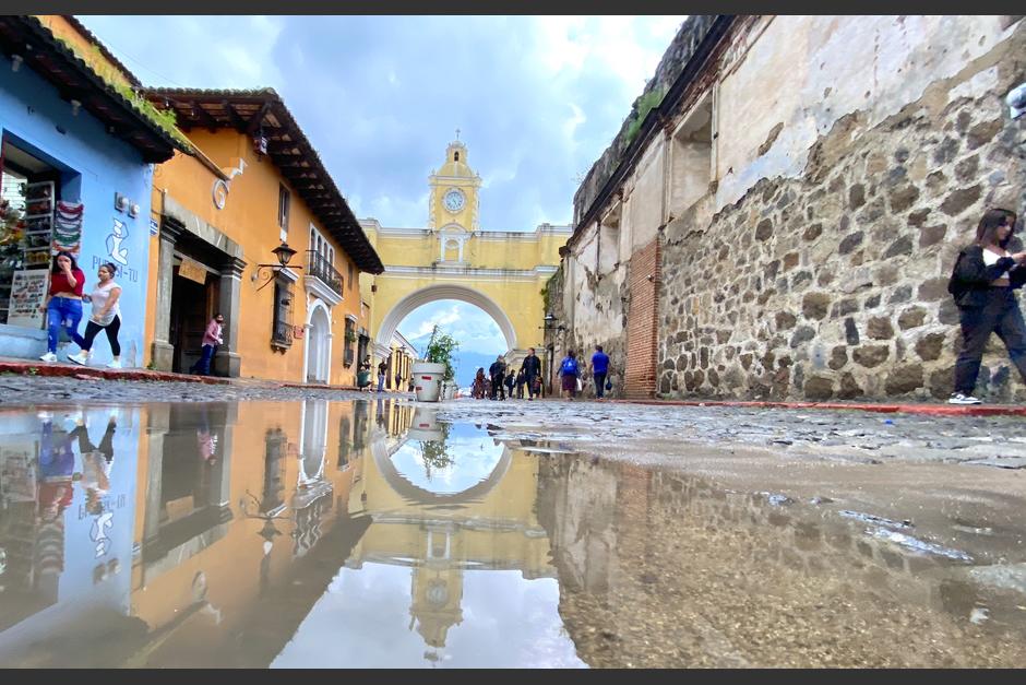 Largas filas para ingresa a La Antigua Guatemala