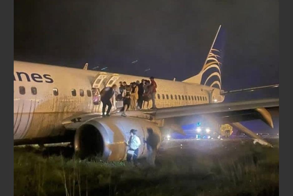 Avión de pasajeros se desploma en el aeropuerto de Panamá (video)