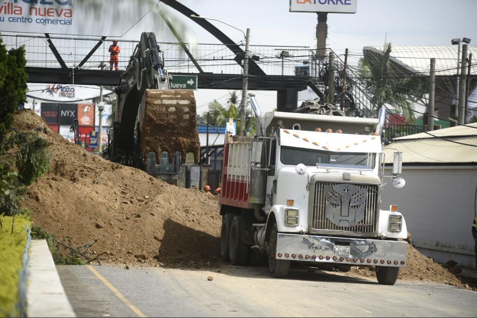 Excavaciones llegan a 10 metros de profundidad en agujero