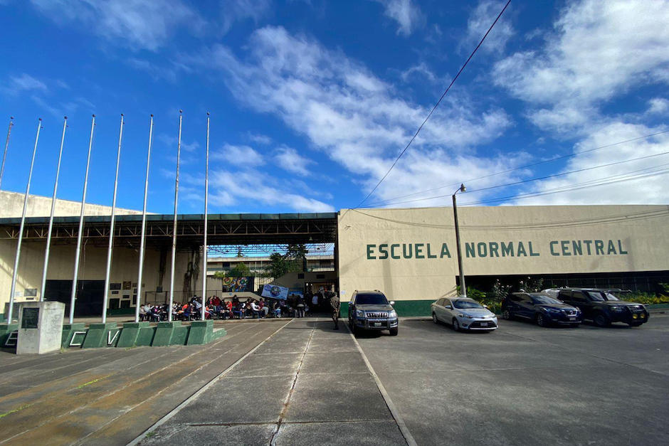 La curiosa escena en un centro de votación de la ciudad