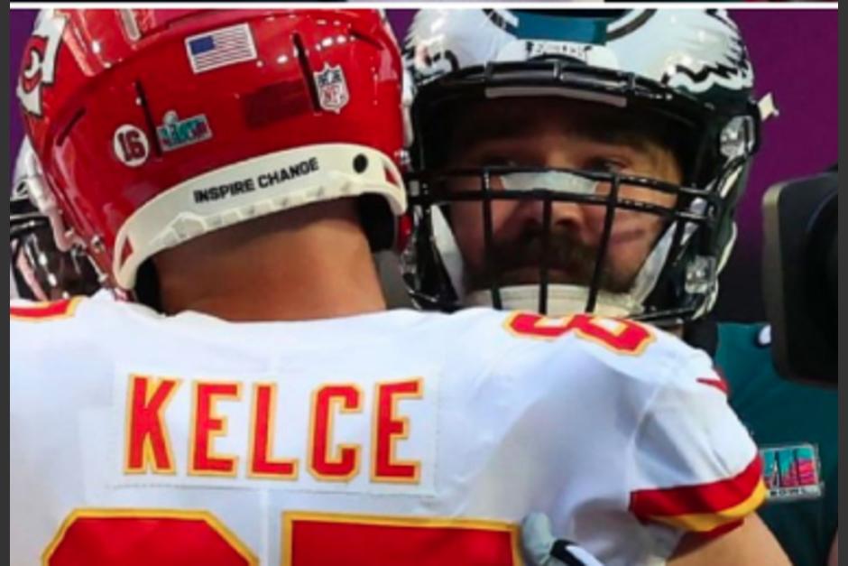Travis Kelce consoló a su hermano Jason tras triunfo de Chiefs
