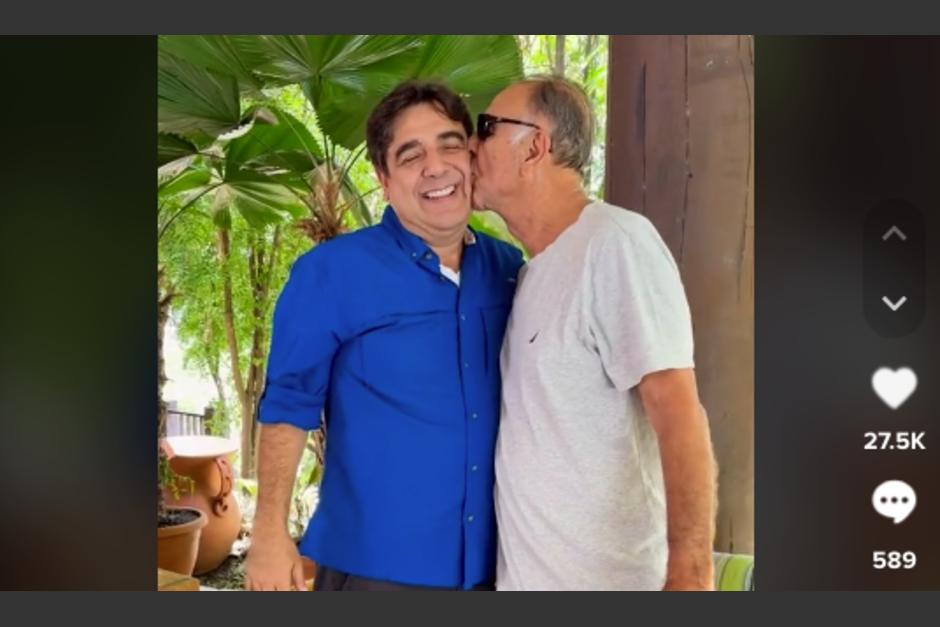 Carlos Pineda visita al "padre más correcto"