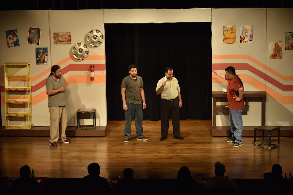 "¿Y dónde está el dinero?" puesta en escena con Jairon Salguero