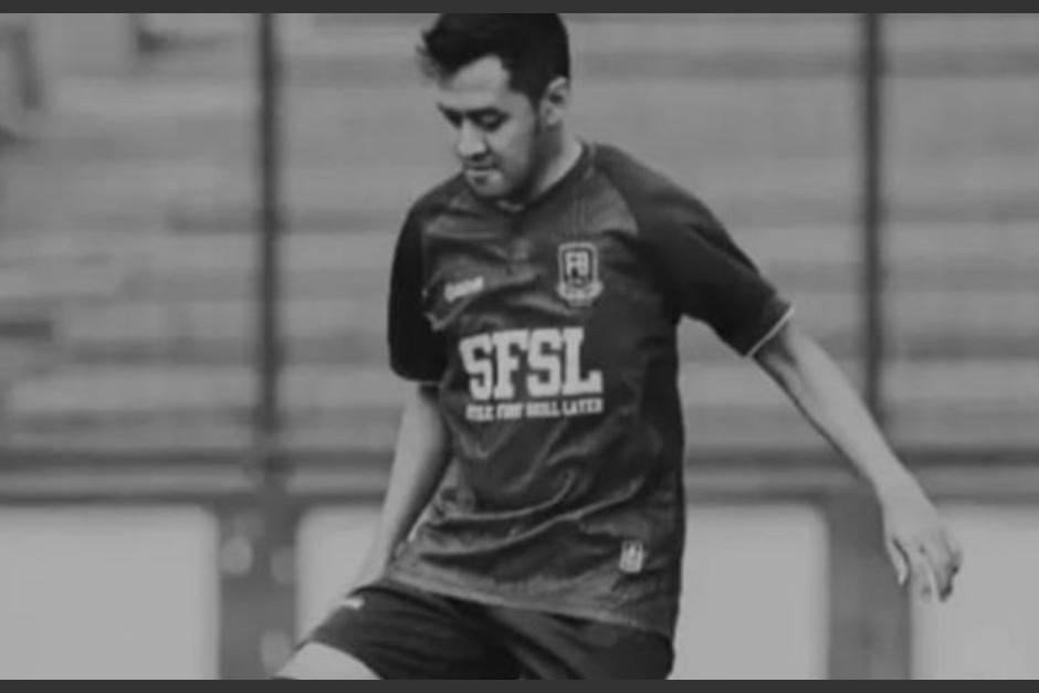 Jugador es alcanzado por un rayo y muere en plena cancha