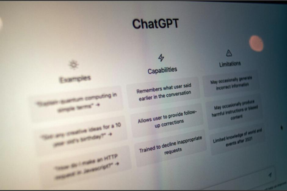 ChatGPT sufre "crisis" temporal y respuestas asustan a usuarios