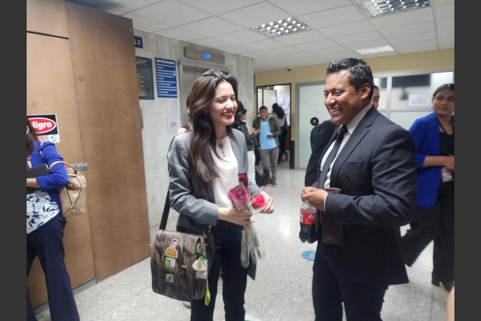 El detalle en el maletín de Marcela Blanco en la audiencia