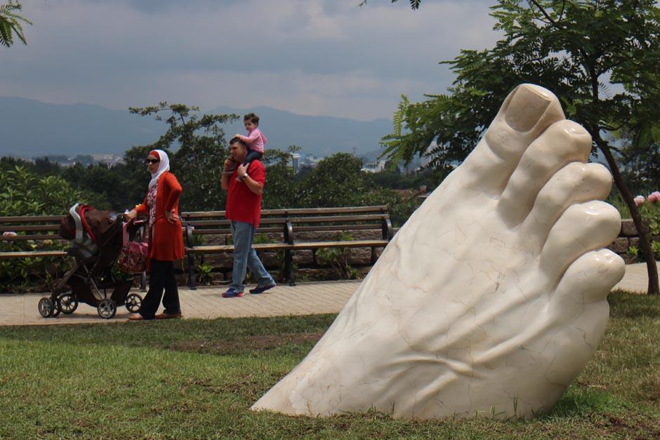"Amanecer, el Gigante de Cayalá", una alegoría a la felicidad | Soy502