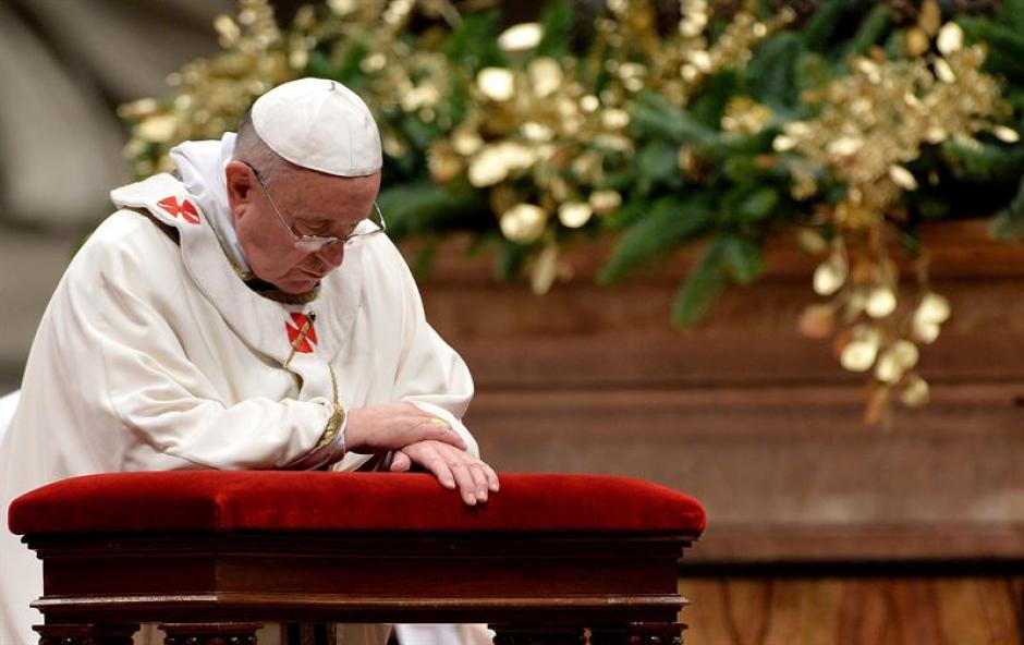 Papa Francisco celebró la Misa del Gallo por primera vez