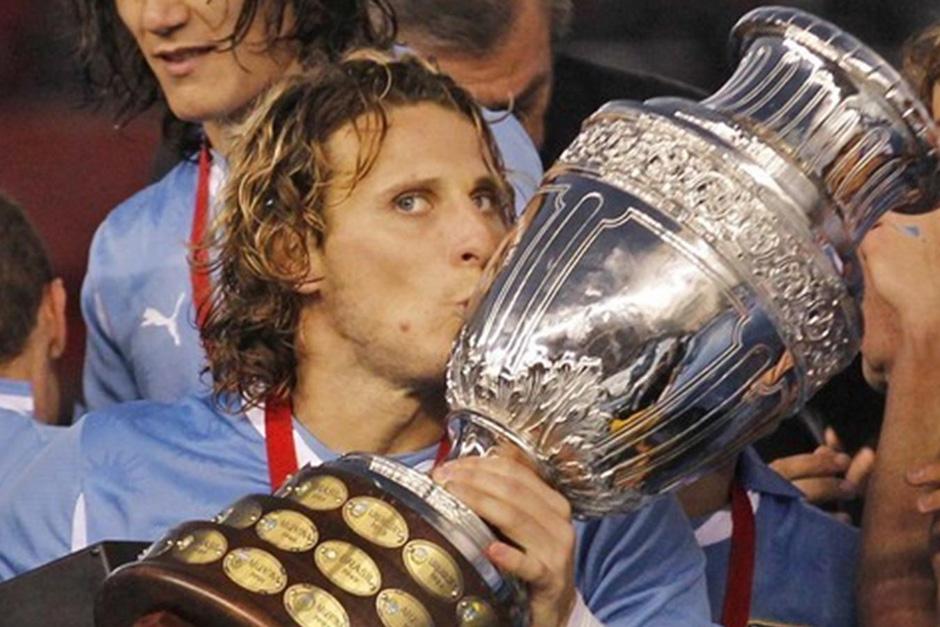 Diego Forlán: el último capitán que levantó la Copa América