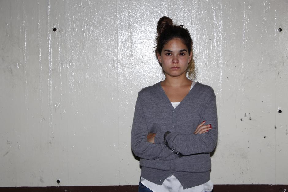 Colombiana capturada en aeropuerto escondía en su bolso 21 mil dólares