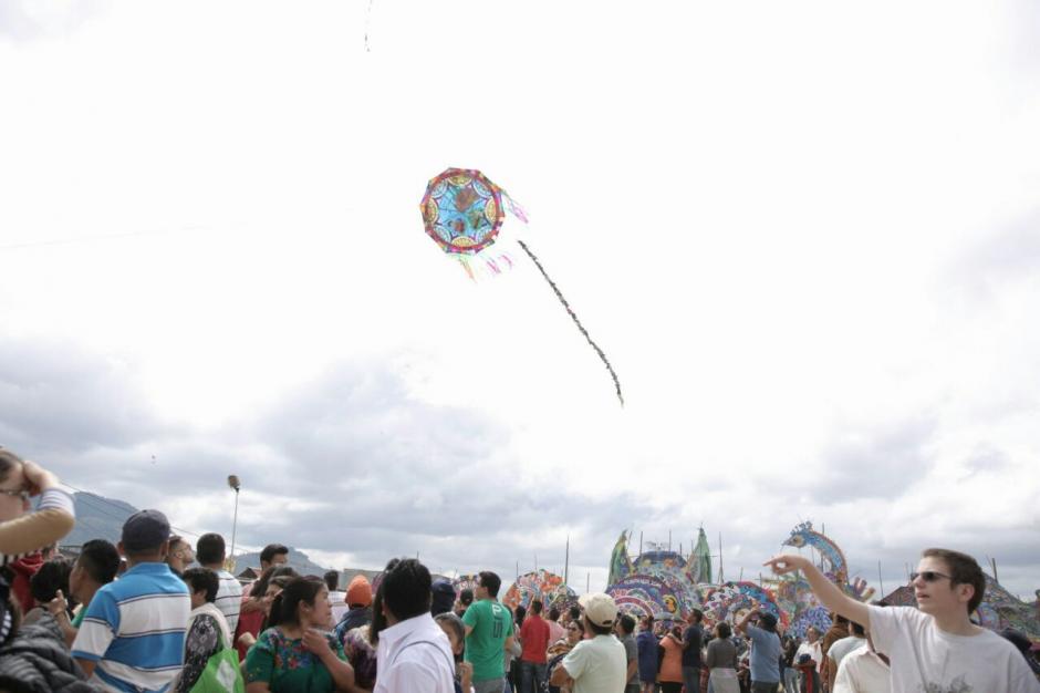El tradicional y colorido Festival de Barriletes Gigantes de Sumpango