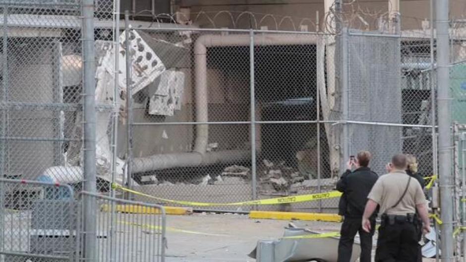 Dos fallecidos y 100 heridos en explosión en cárcel