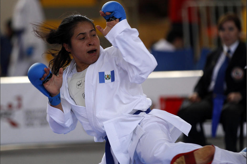 Cheili González se proclama campeona CA y de Caribe de karate