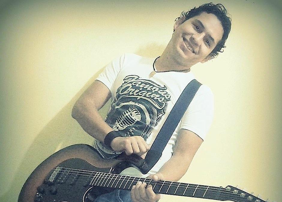 El guatemalteco Danny Ramírez participa en Guitar Idol 2014