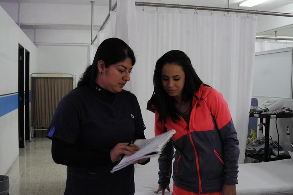Elizabeth Zamora combate con fortaleza la recuperación de su rodilla ...
