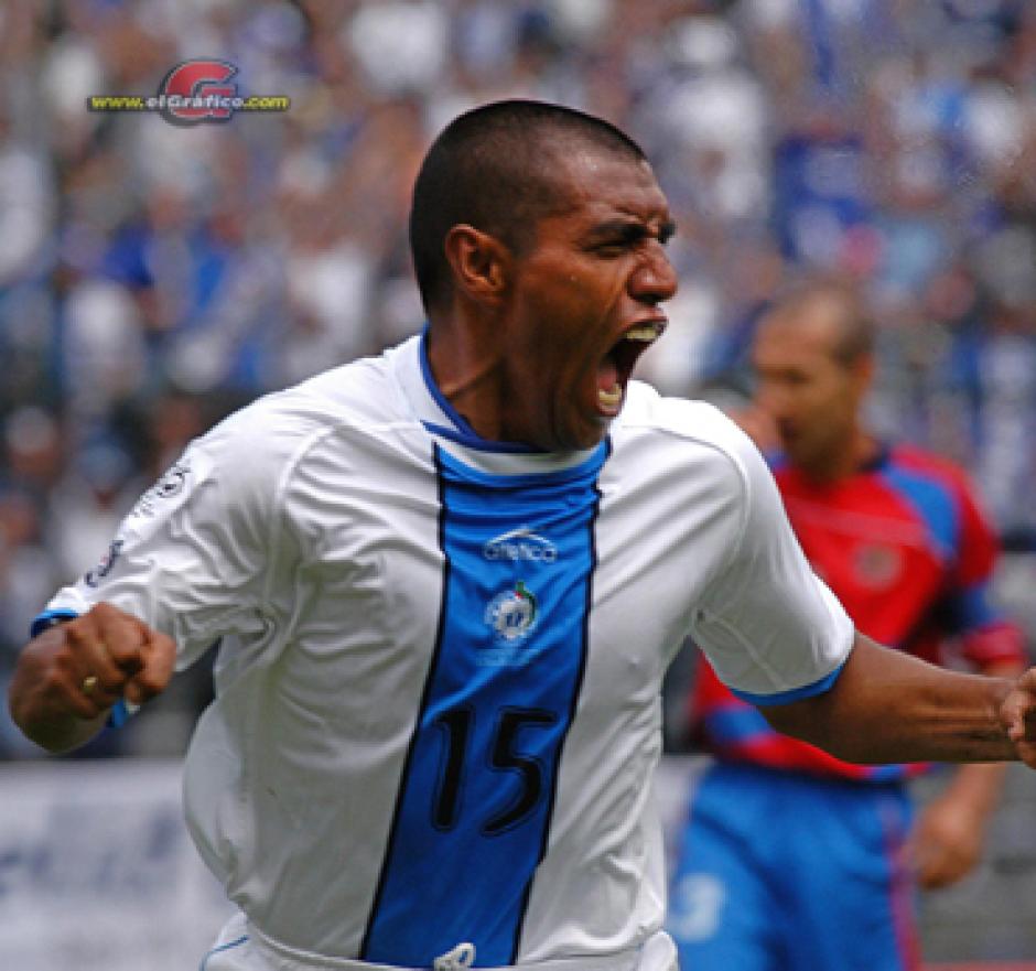 Juan Carlos Plata y su leyenda llegan al banquillo de la Sele