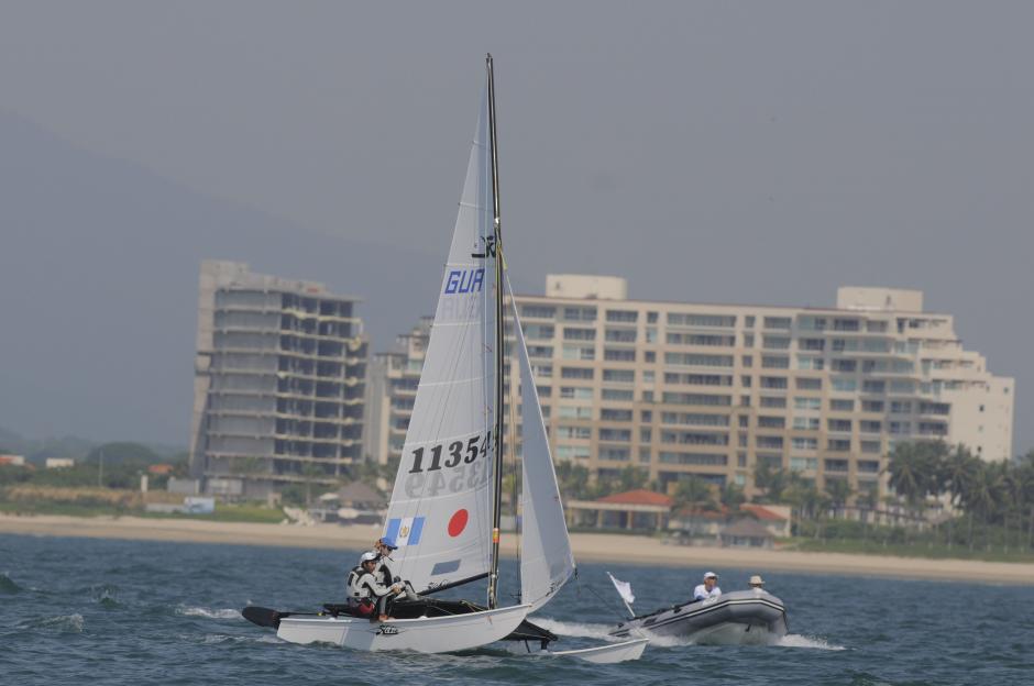 Hess y Abascal cerca de la medalla del Mundial de Hobie Cat 16‏