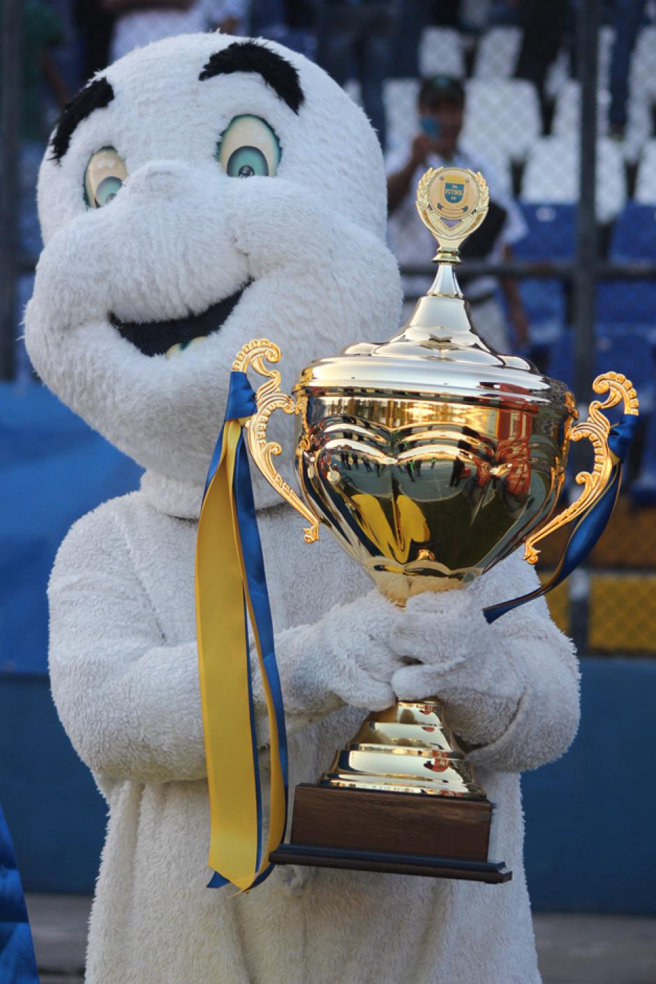 Gasparín, el fantasma cumpleañero que celebra 29 años y 29 copas | Soy502