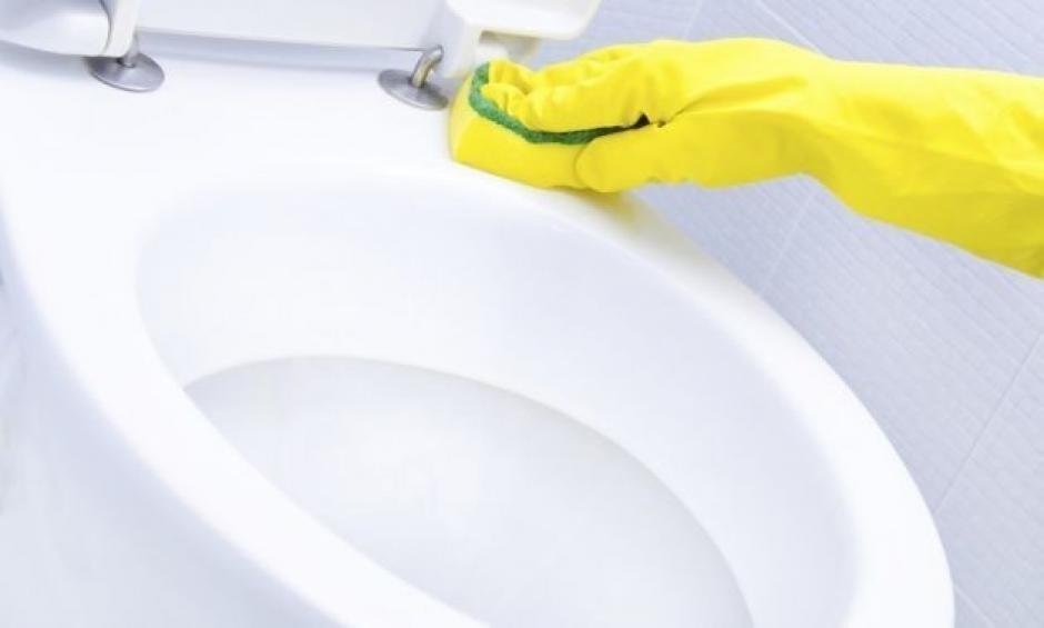 Limpia el baño sin dañar el ambiente