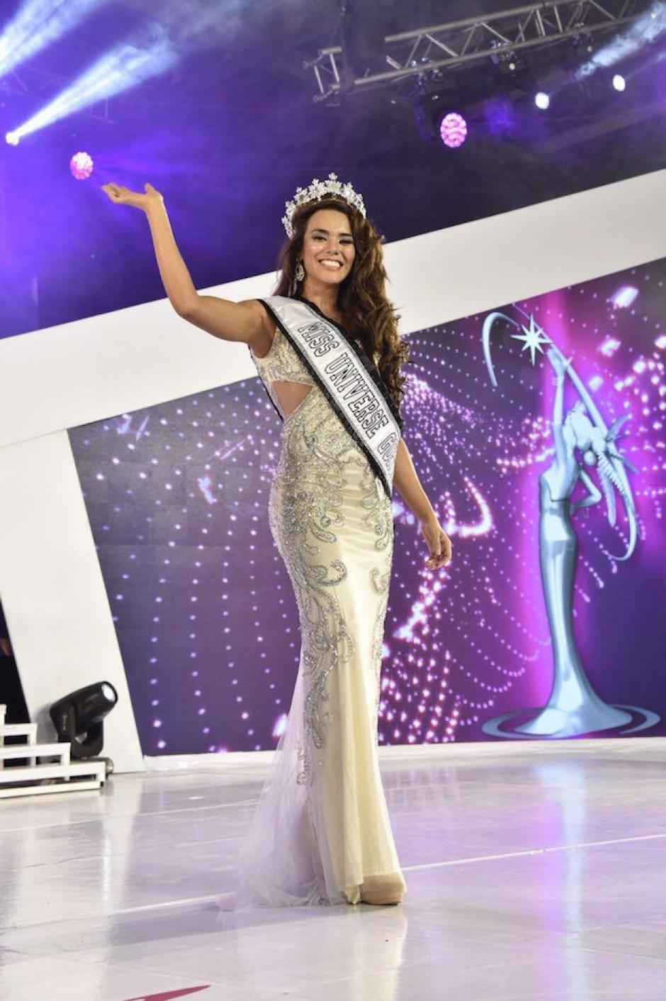 Miss Guatemala 2016, Virginia Argueta luce con orgullo su corona