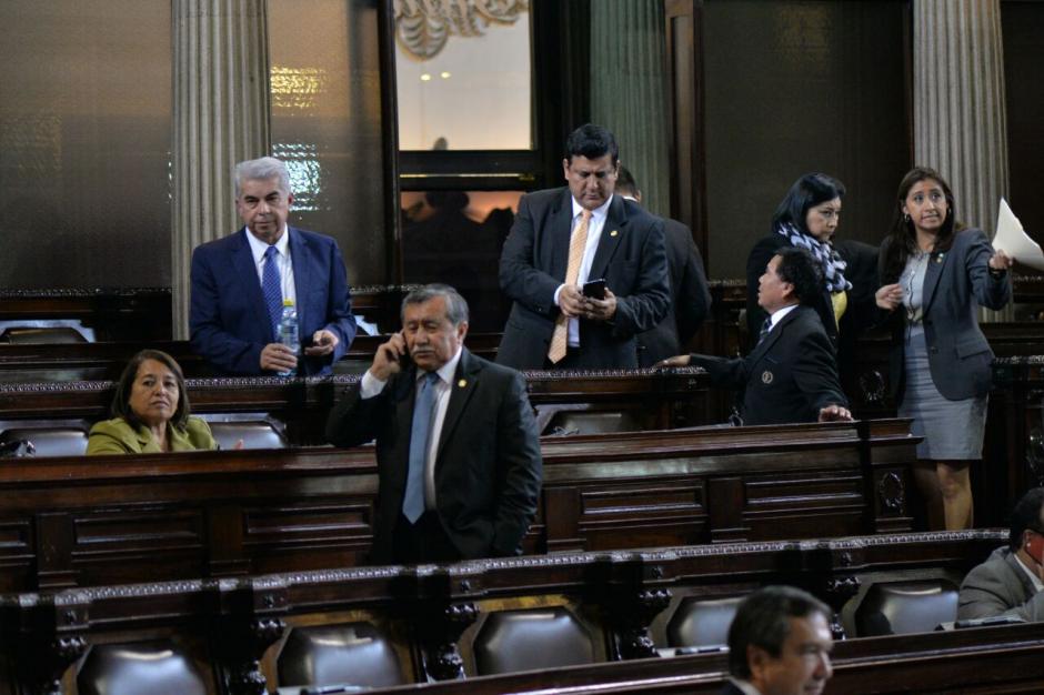 Rabbé reaparece en el Congreso tras casi 2 meses de no trabajar